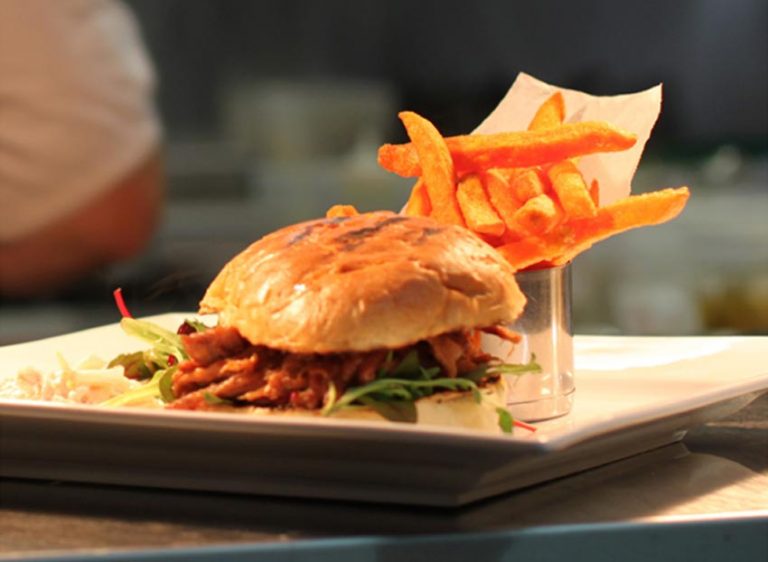 Food & Drink - The Cott Inn